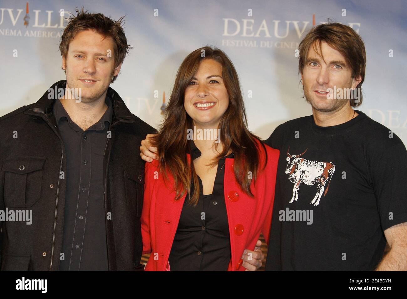 District 9 Cast