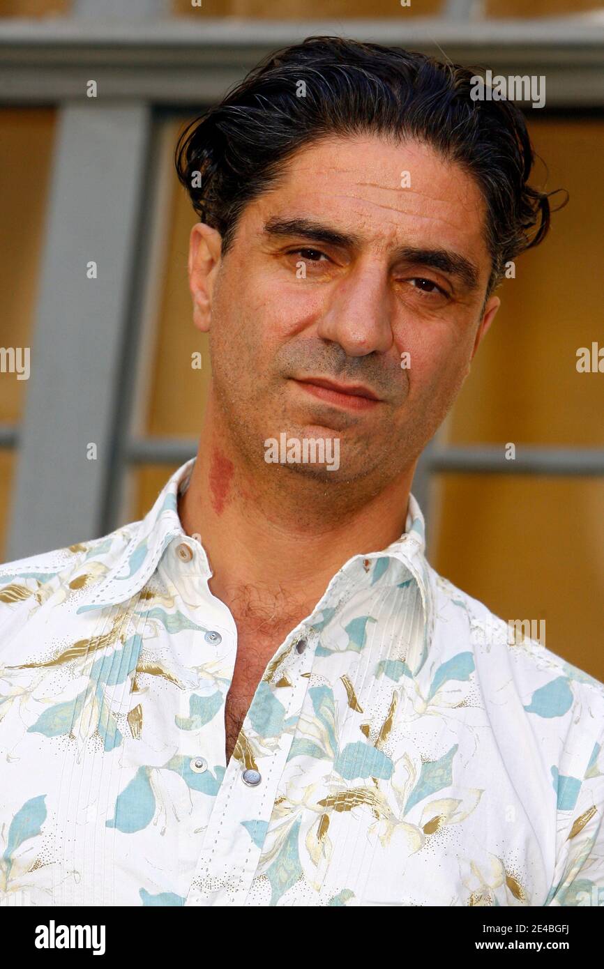Simon libert hi-res stock photography and images - Alamy