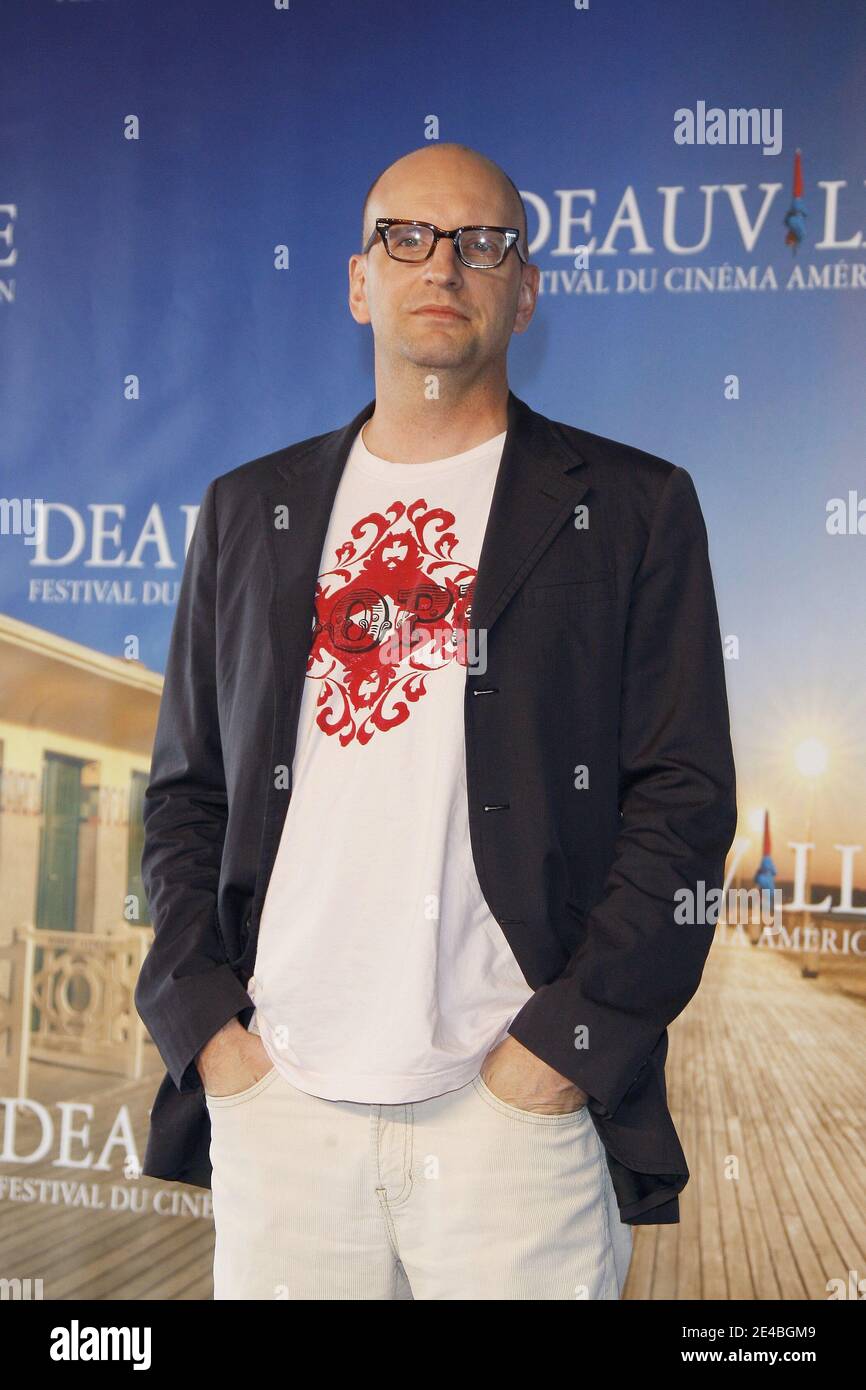Director and producer Steven Soderbergh poses for a photocall for 'The ...