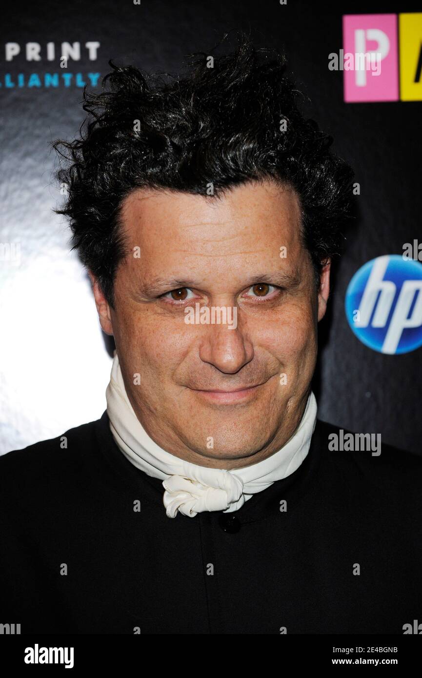 Isaac Mizrahi attends the PAPER Magazine & HP 25th Anniversary Gala at ...