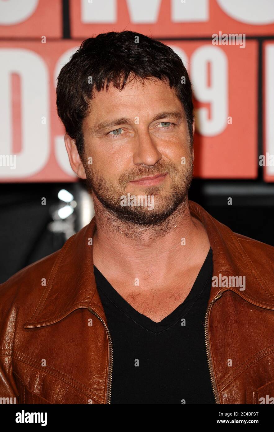 Gerard Butler arriving at the 2009 MTV Video Music Awards held at the ...