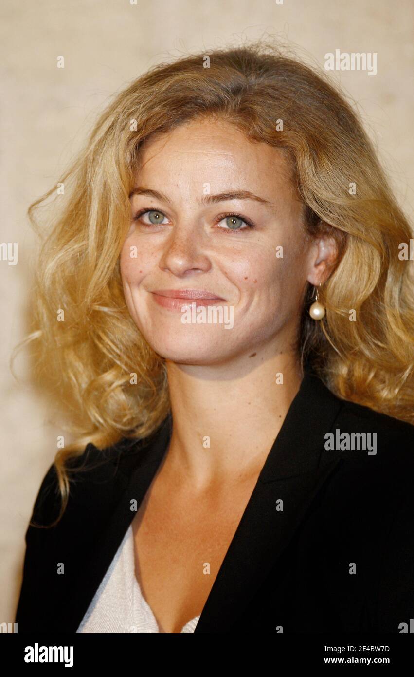 Anne suarez hi-res stock photography and images - Alamy