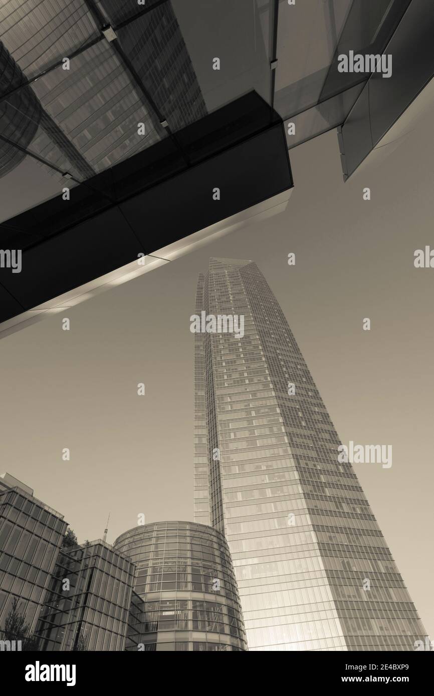 Devon energy tower hi-res stock photography and images - Alamy