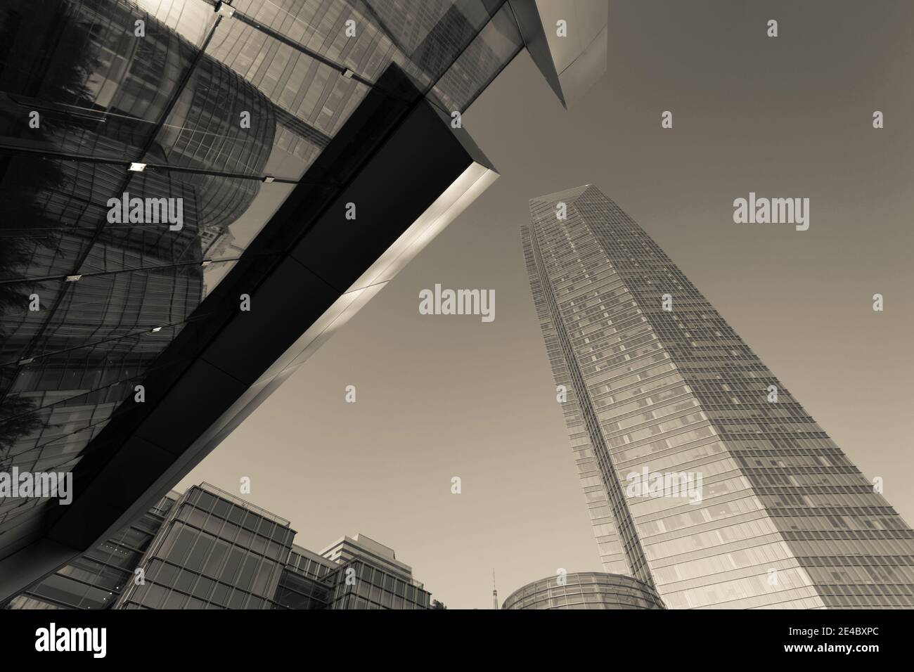 Low angle view of the Devon Tower, Oklahoma City, Oklahoma, USA Stock ...