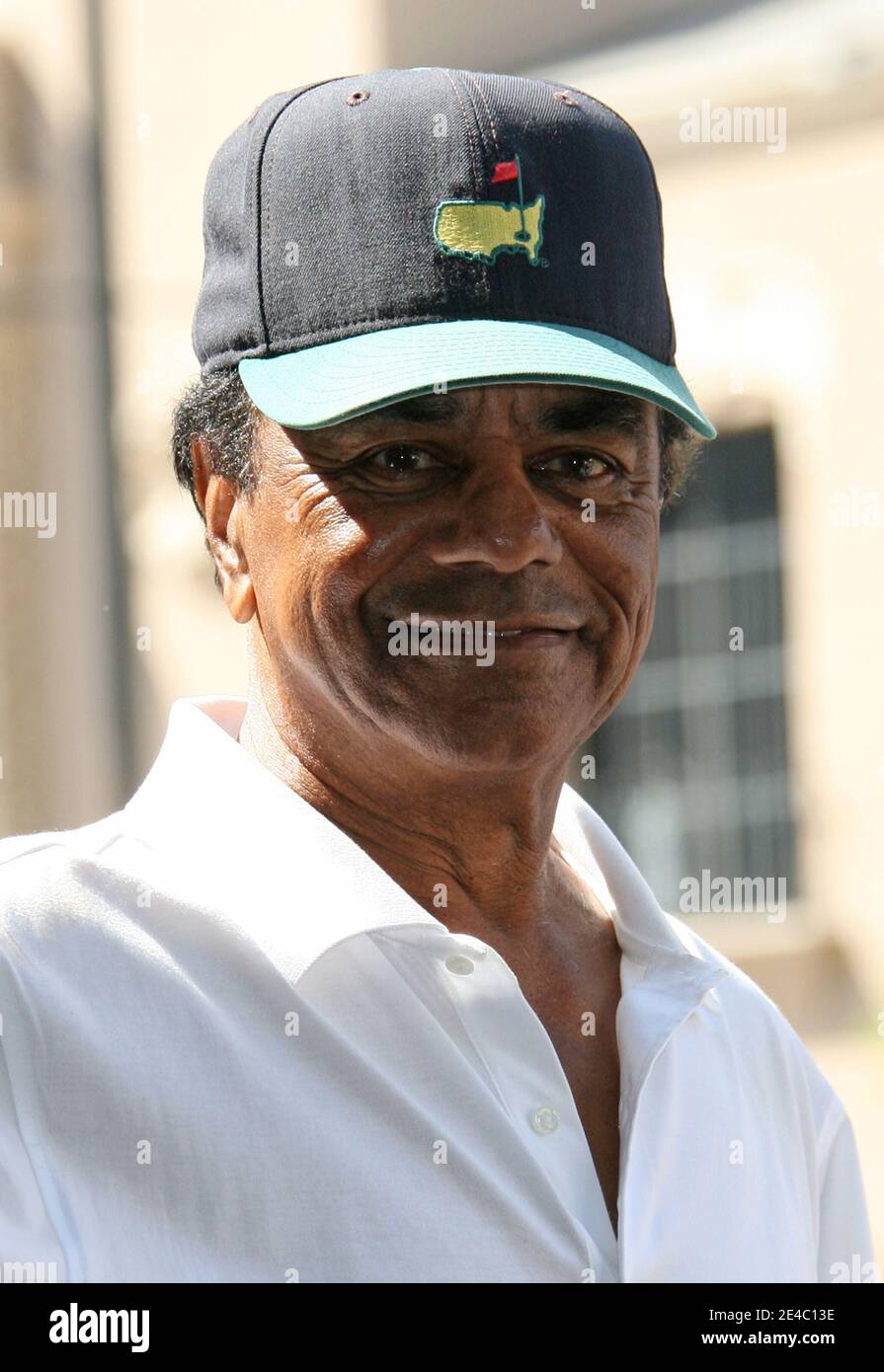 Johnny Mathis arrives at Dave Koz's Star, number 2,389 on the Hollywood ...