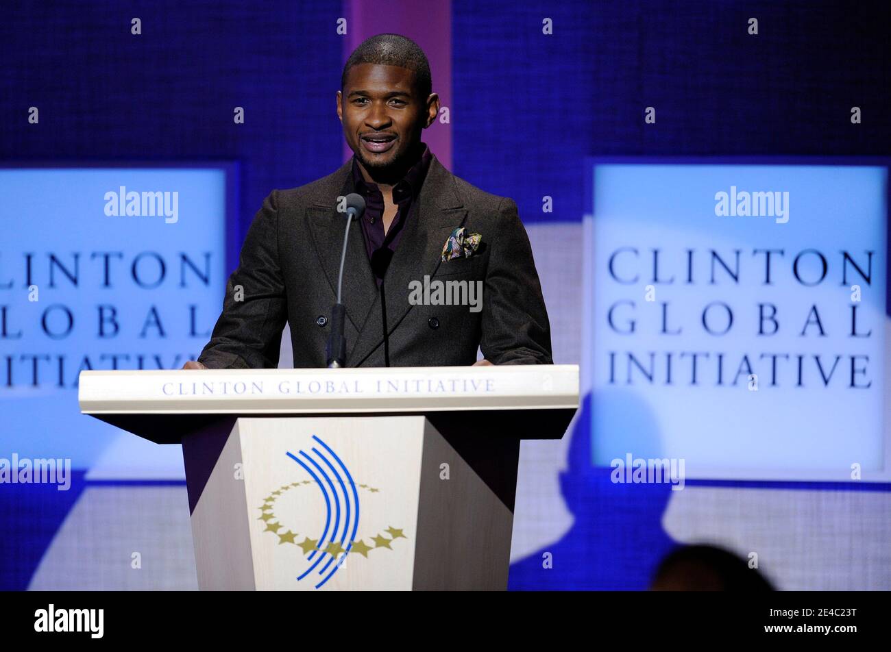 Usher attends the Clinton Global Citizen Awards ceremony September 24 ...