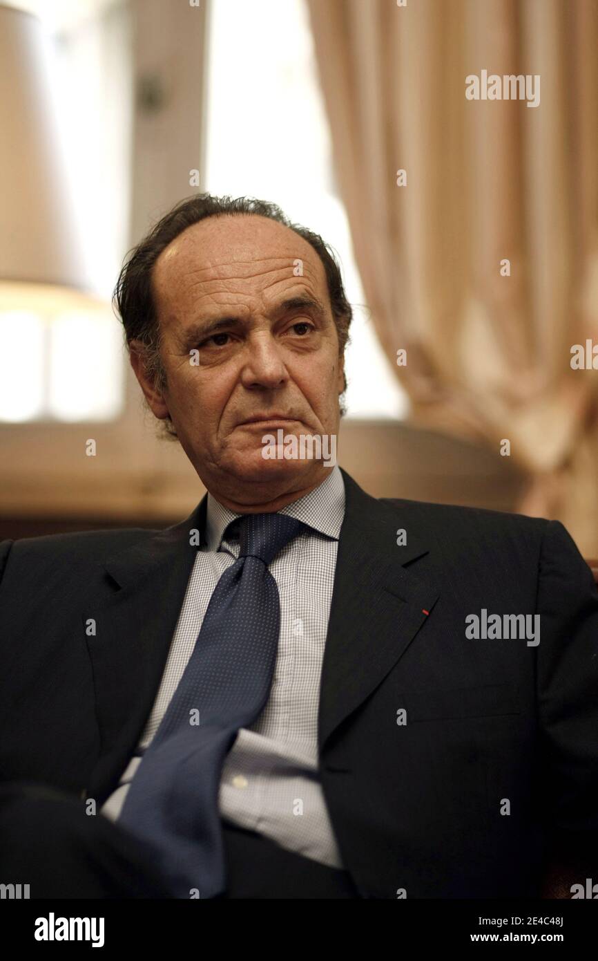 Haut Commissaire a l'integration Patrick Gaubert lors d'une conference de presse en prefecture ...