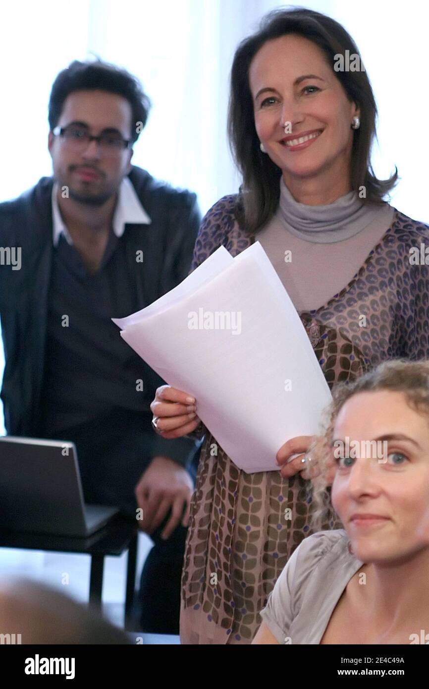 Exclusif. Segolene Royal et Delphine Batho lors d'une reunion avec son ...