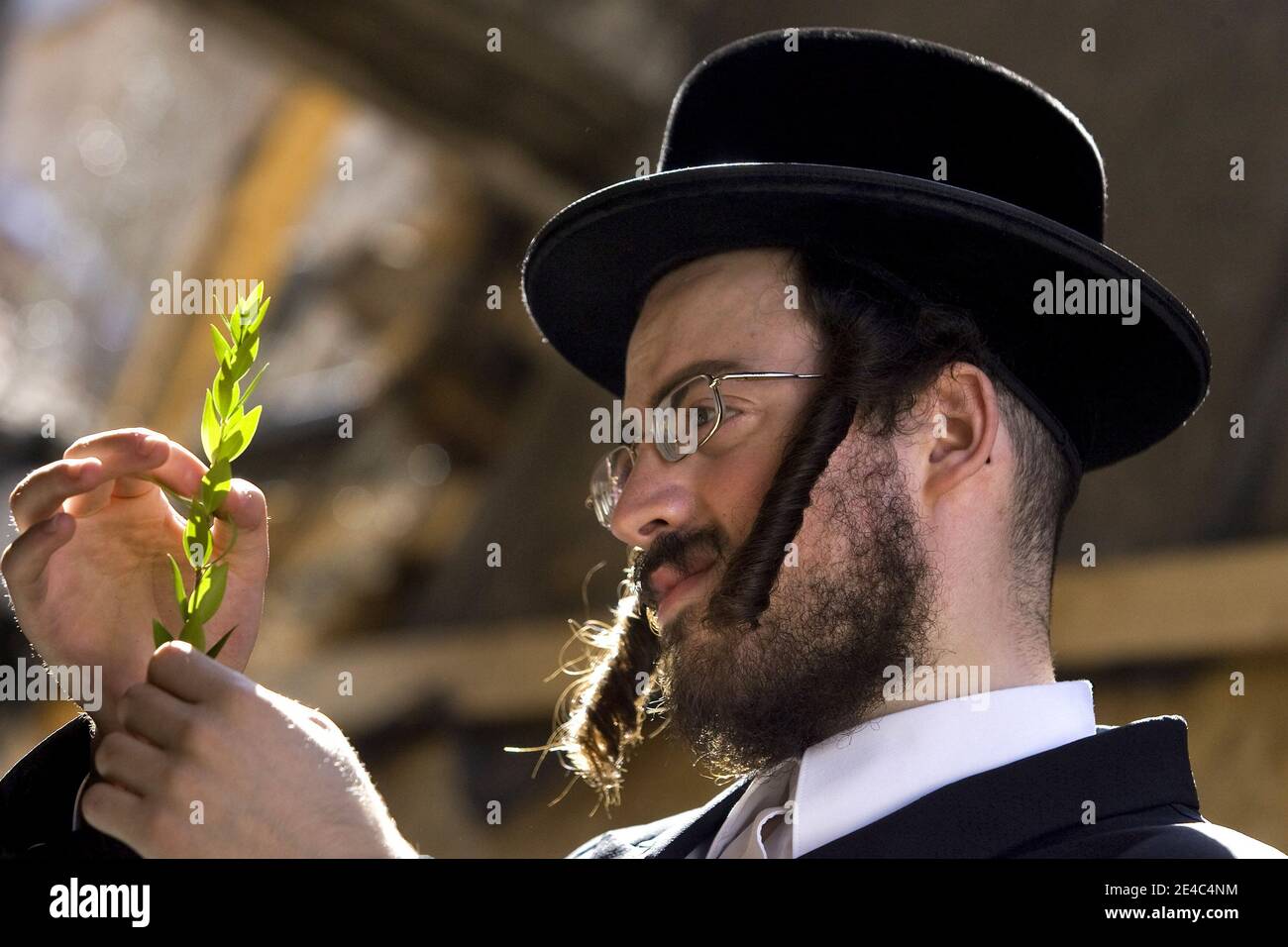 Two men bind hi-res stock photography and images - Alamy