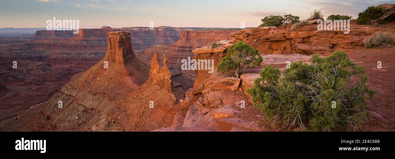 Birds Eye Butte and Crows Nest Butte, Marlboro Point, Canyonlands ...