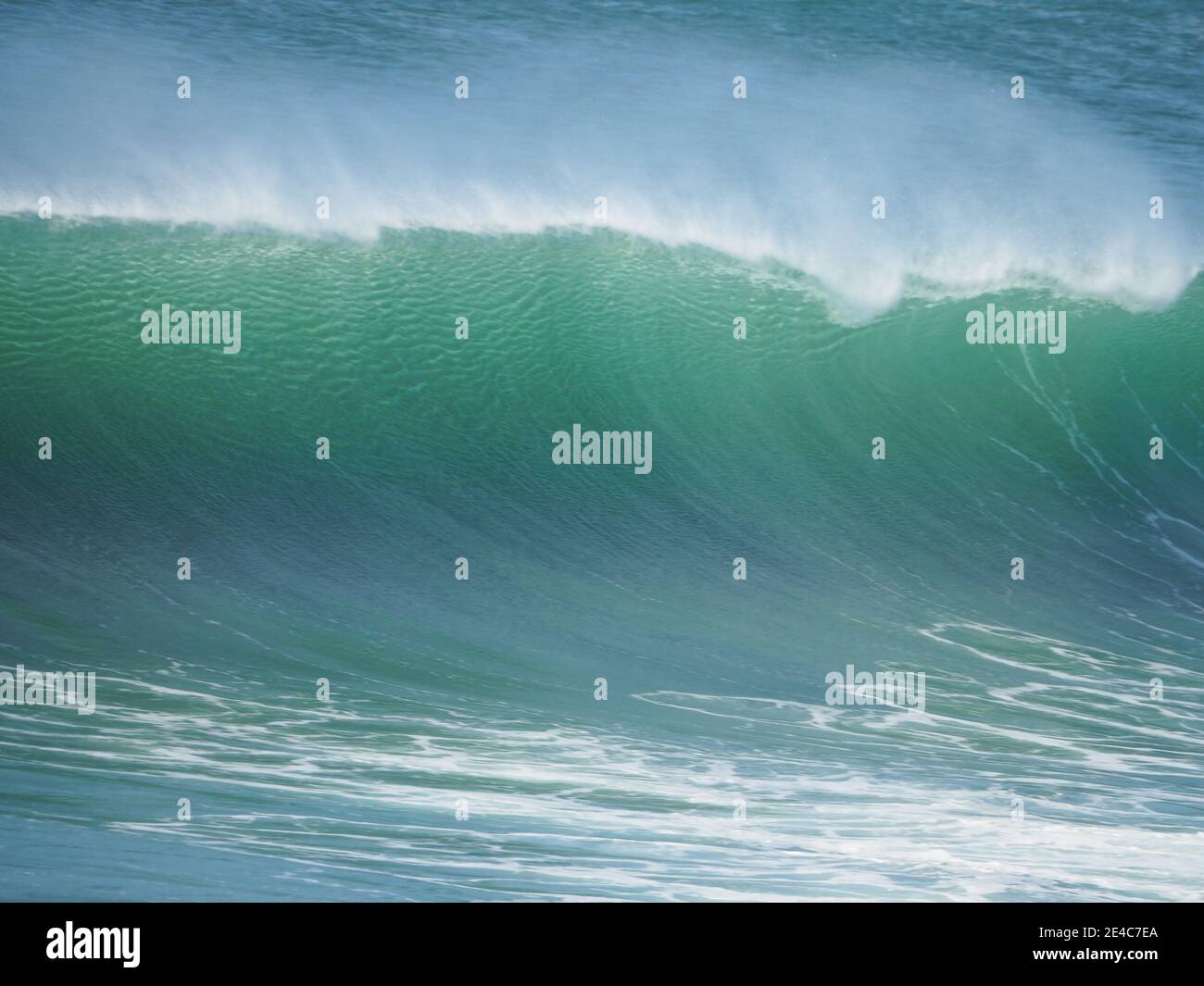 Breaking wave patterns hi-res stock photography and images - Alamy
