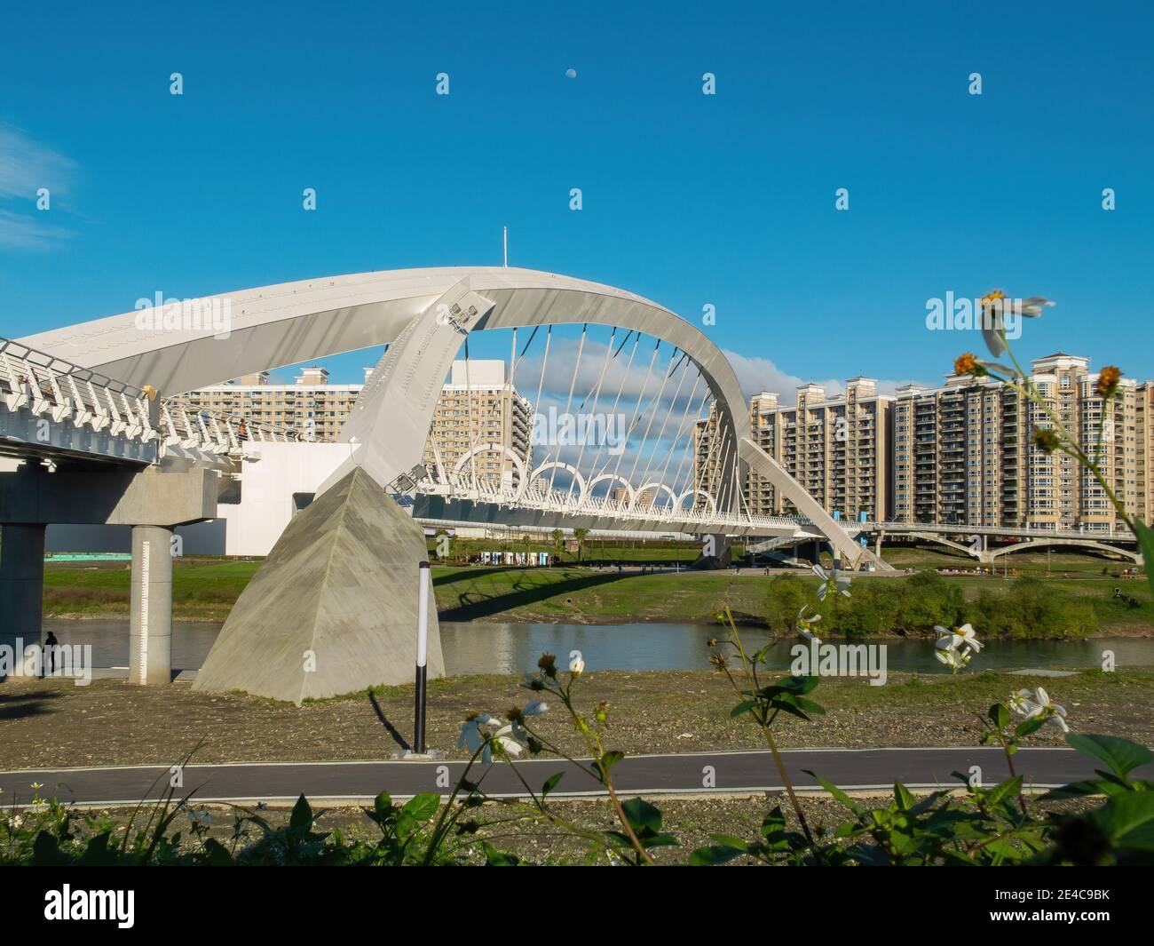 Yangguang bridge hi-res stock photography and images - Alamy