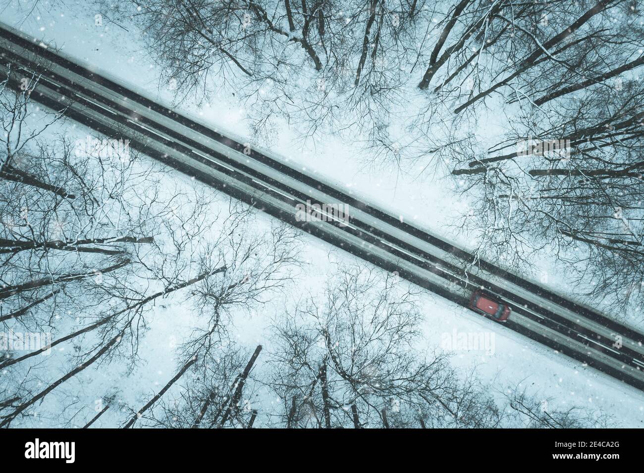 Diagonal road hi-res stock photography and images - Alamy