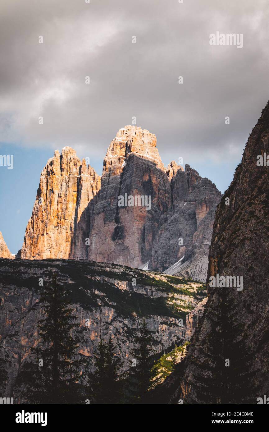 Mountain three peaks ray hi-res stock photography and images - Alamy
