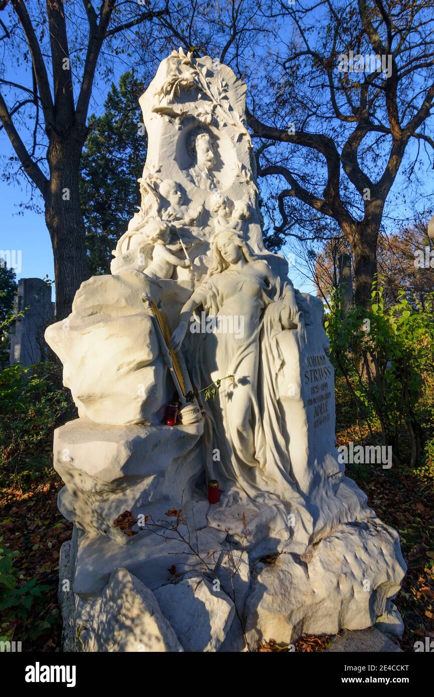 Vienna, grave of honor of Johann Strauss II at Zentralfriedhof (Central ...