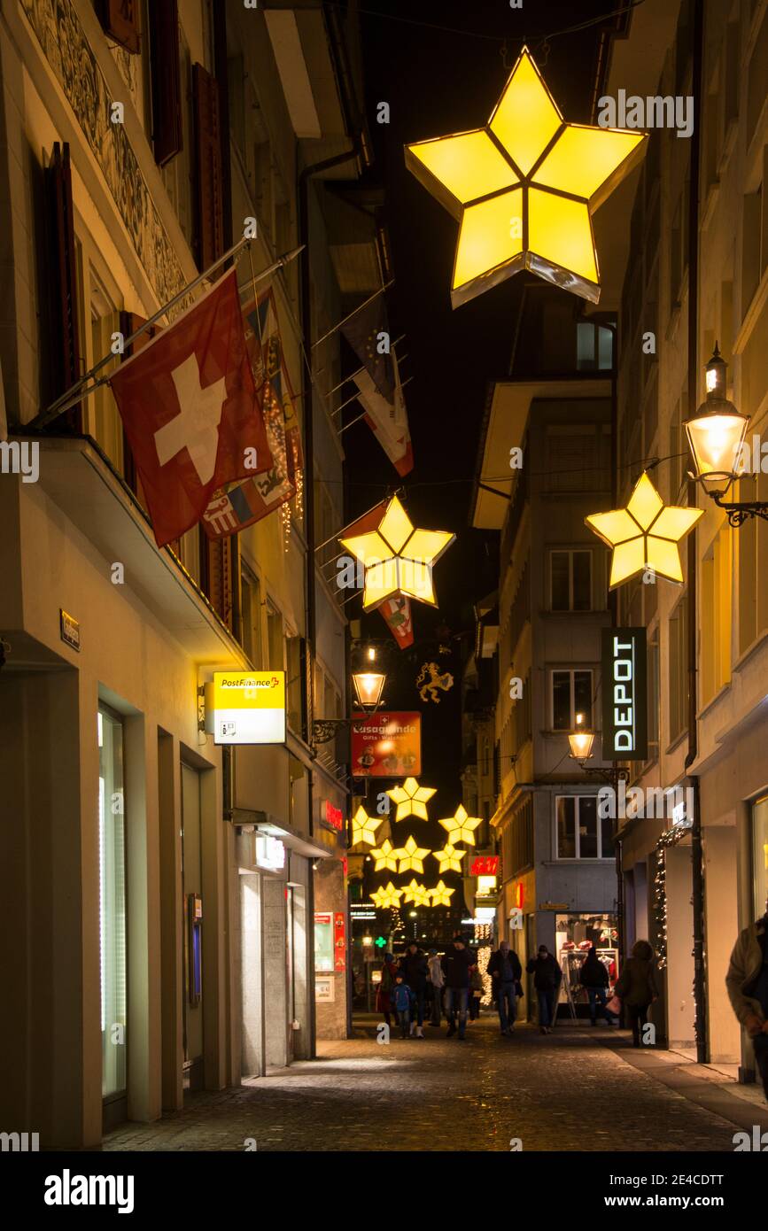 Street decoration hi-res stock photography and images - Alamy