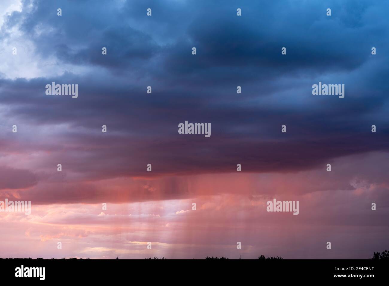 Sky rain hi-res stock photography and images - Alamy