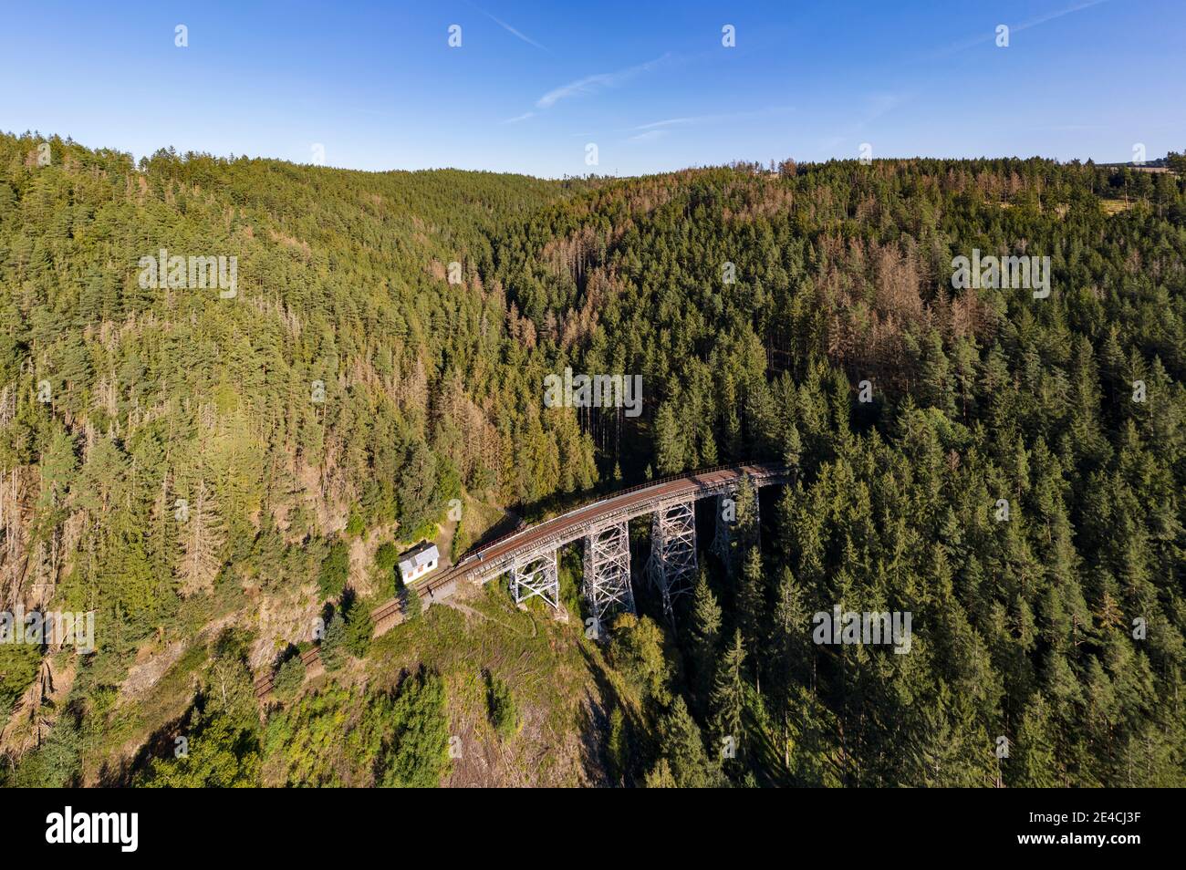Forest bridge aerial view hi-res stock photography and images - Alamy