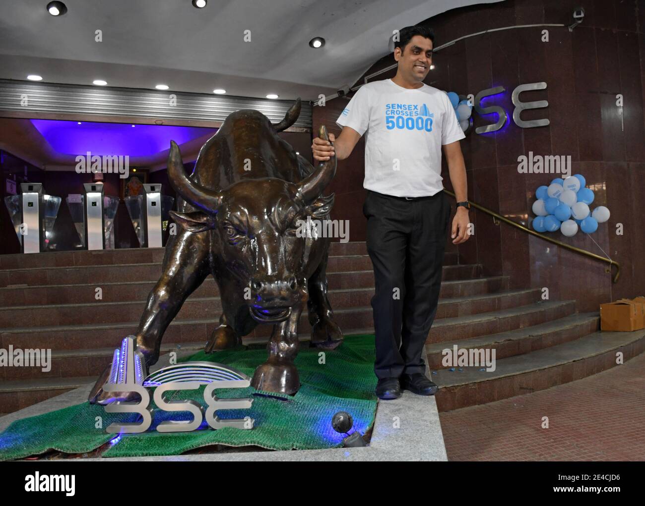Bse 50 hi-res stock photography and images - Alamy