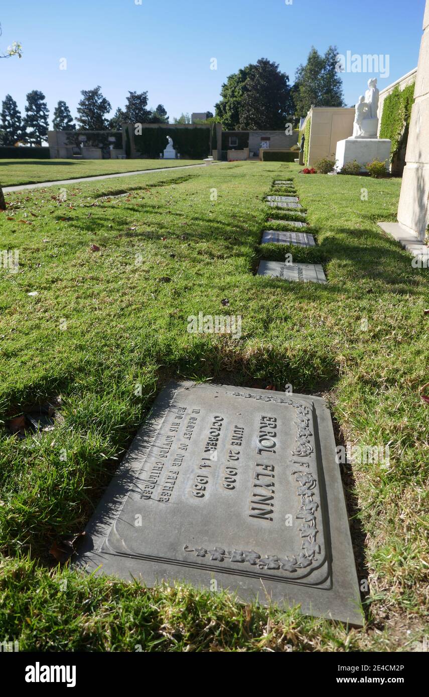 Errol flynn grave forest lawn hi-res stock photography and images - Alamy