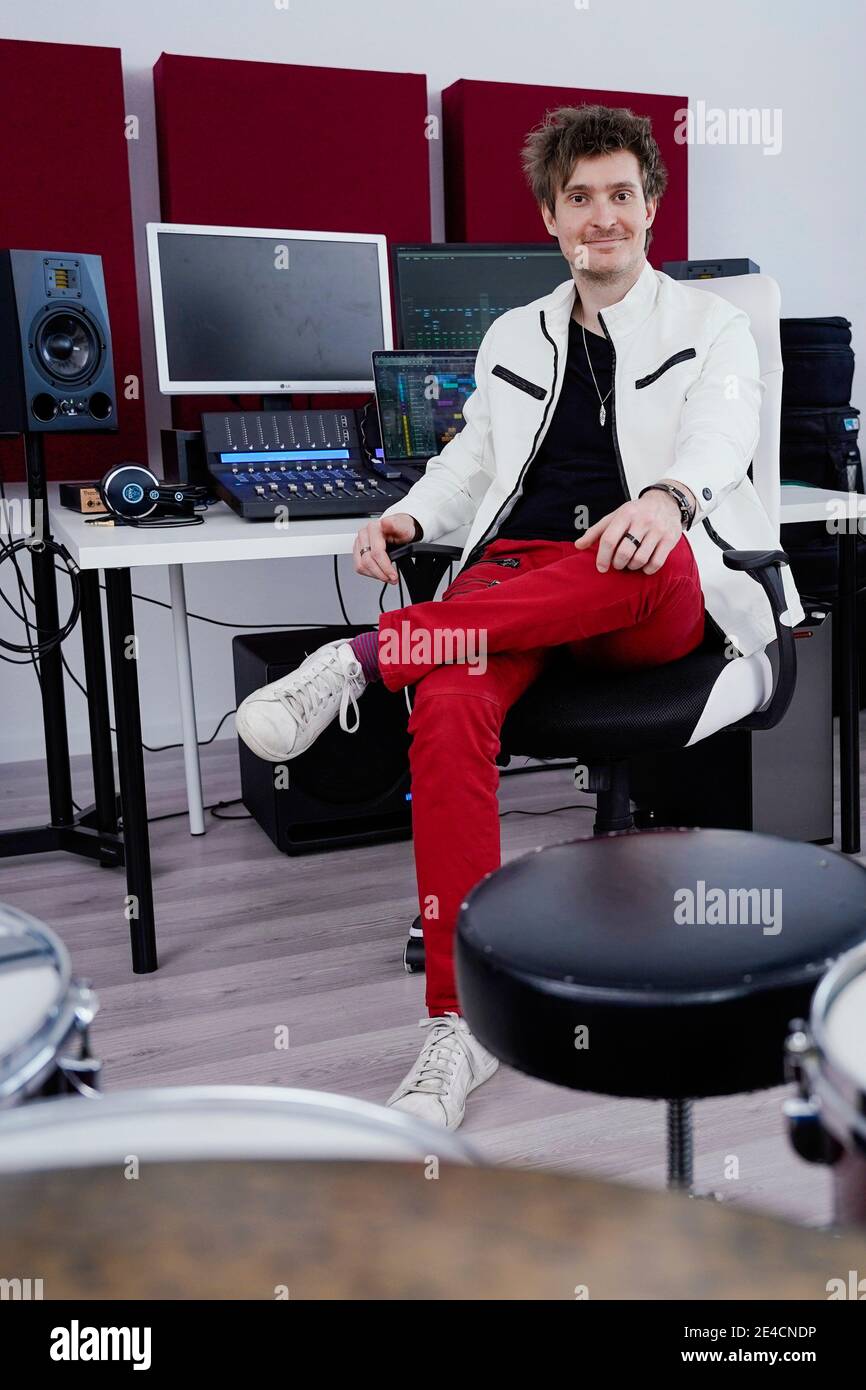 Pirmasens, Germany. 18th Jan, 2021. Dominik Rivinius is sitting in his ...