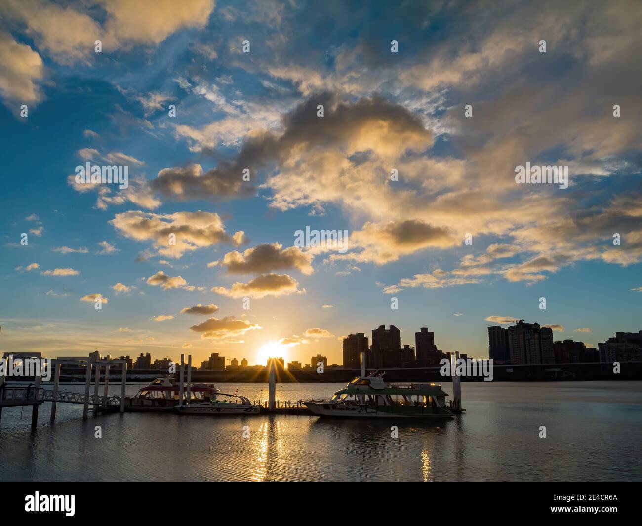 Sunset landscape around the Dadaocheng Wharf area at Taipei, Taiwan ...