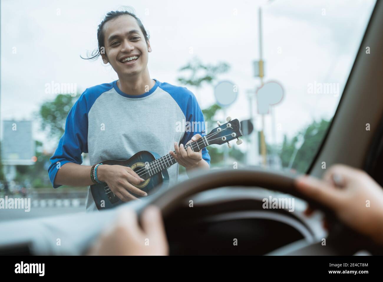Busk stop hi-res stock photography and images - Alamy