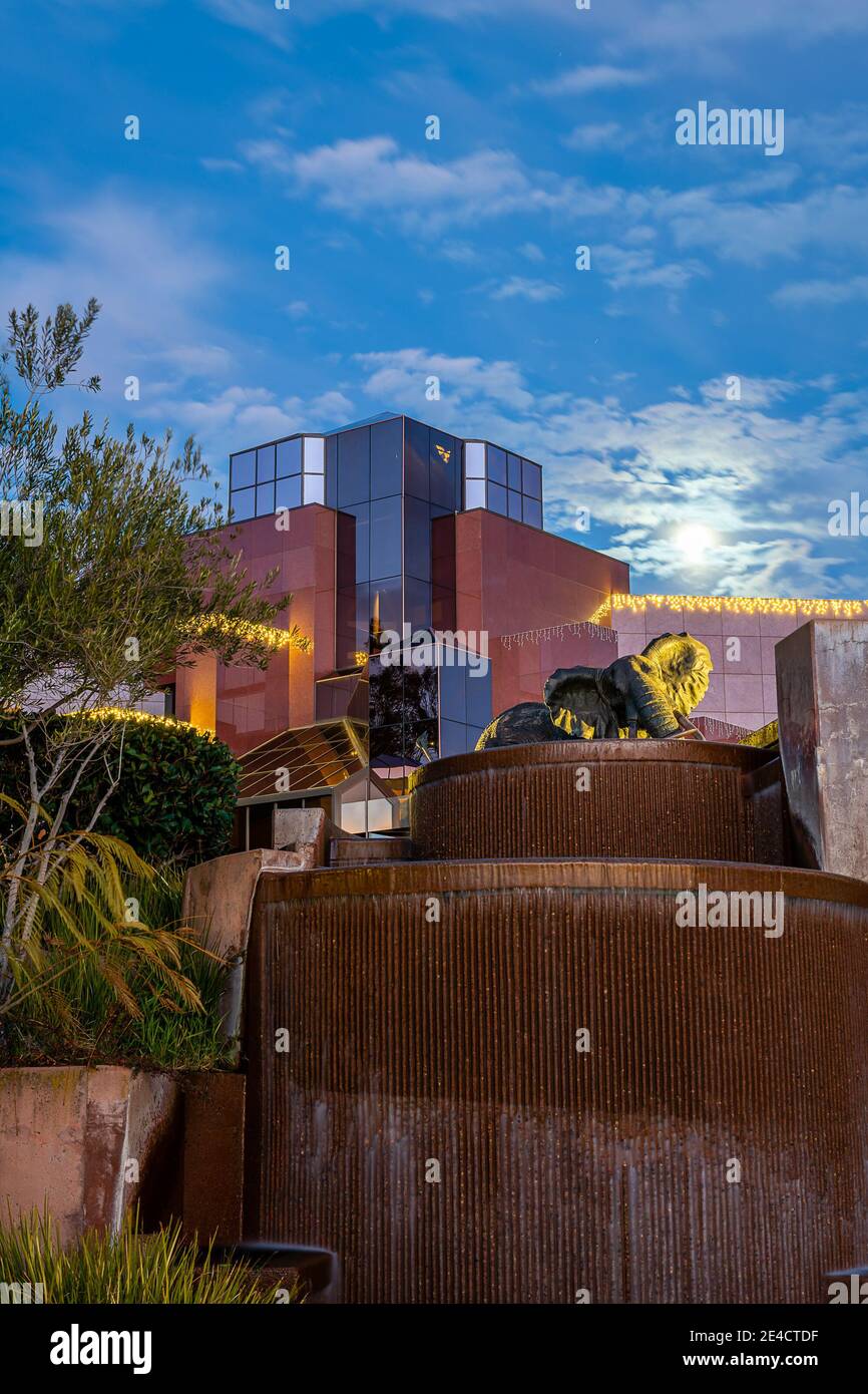 San ramon fountain hi-res stock photography and images - Alamy