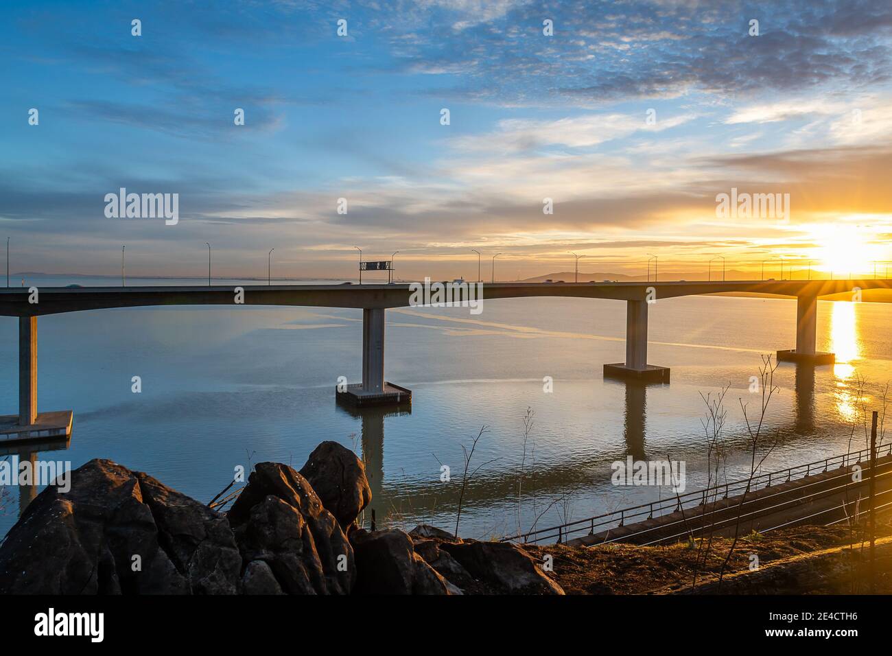 Railroad bridge point view hi-res stock photography and images - Alamy