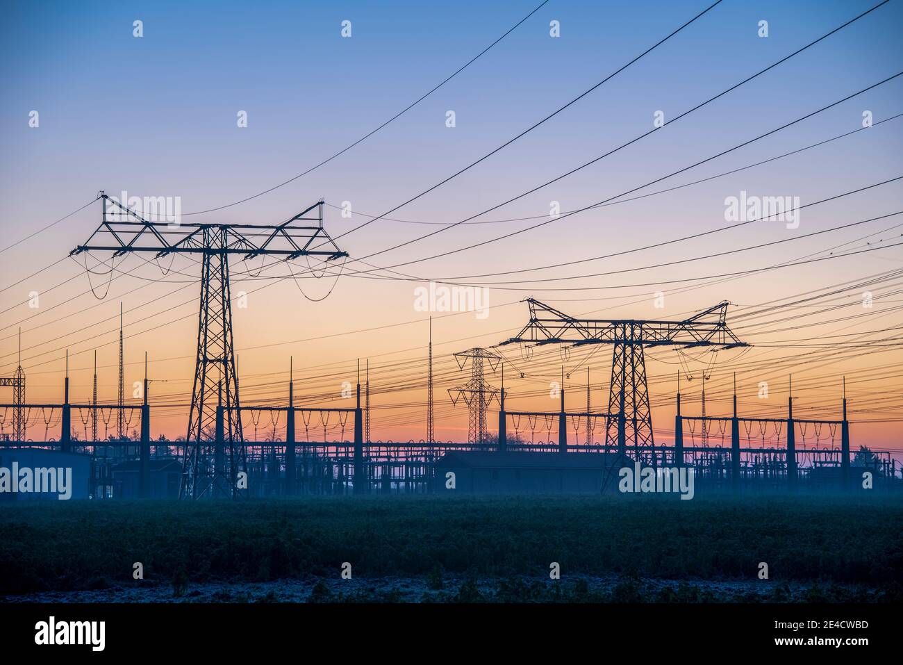 Heavy current pylons, electricity pylons, power lines, Wolmirstedt ...