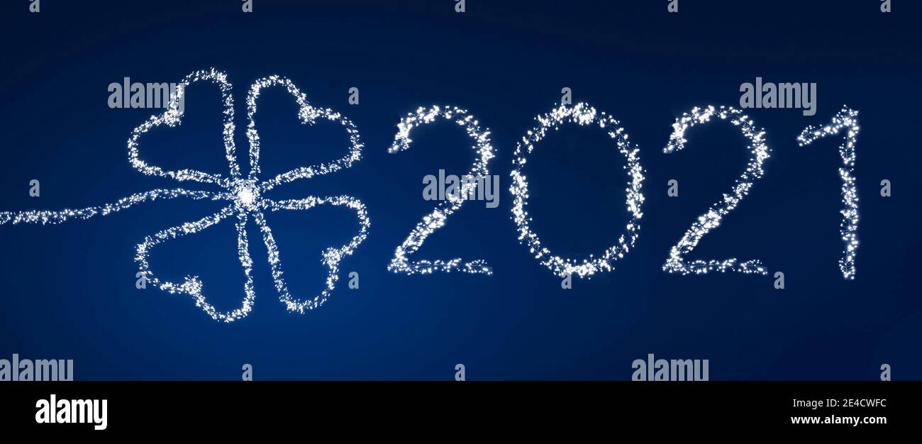 2021 as neon letters made of fairy lights hi-res stock photography and ...