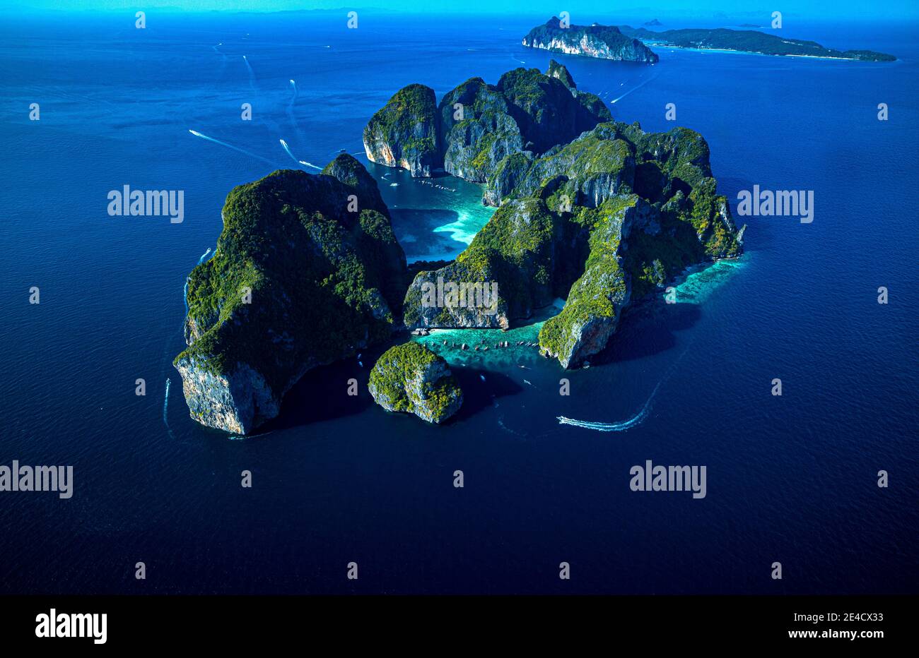 Maya bay thailand aerial hi-res stock photography and images - Alamy