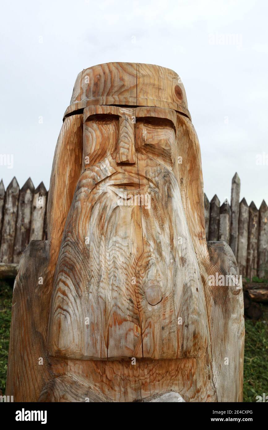 Viking odin statue hi-res stock photography and images - Alamy