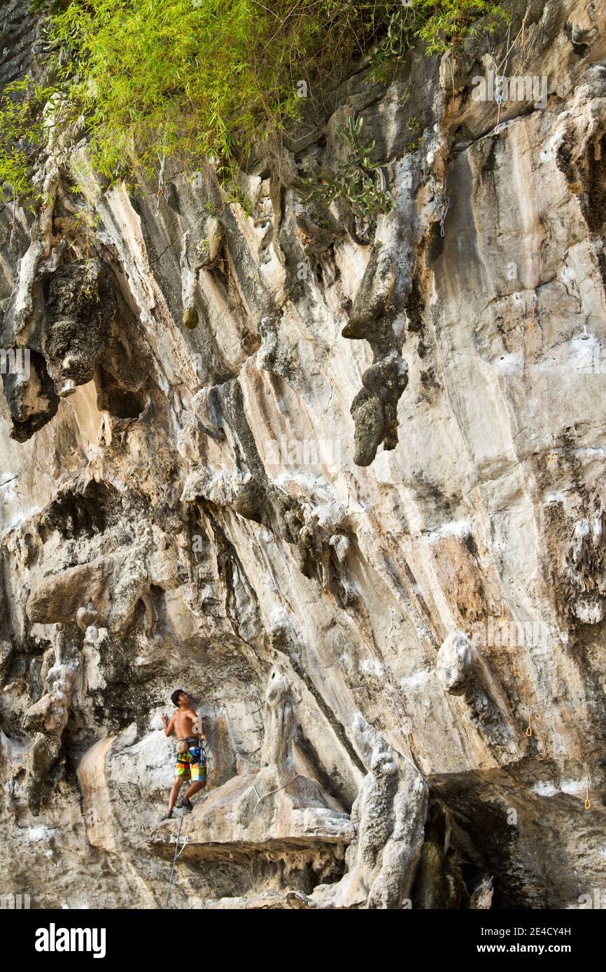 The rock is all limestone and is part of the worlds largest coral reef ...