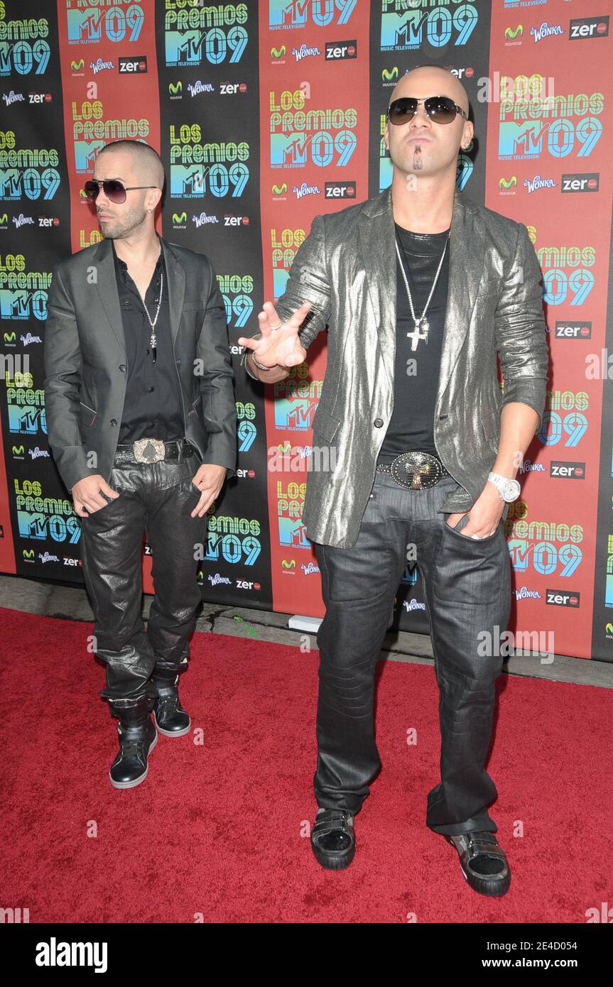 Wisin and yandel hi-res stock photography and images - Alamy