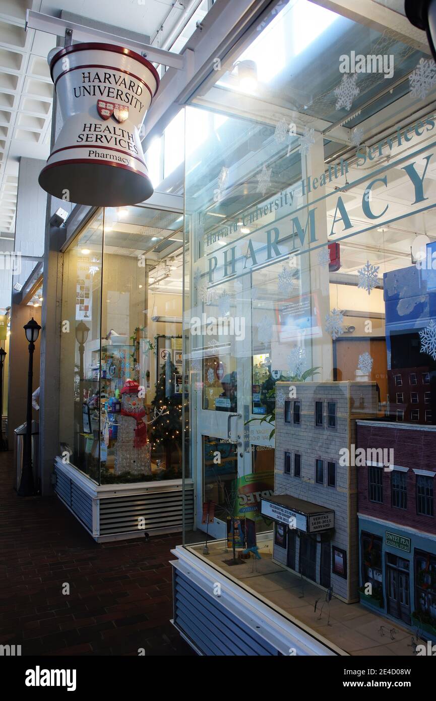 Harvard book store hi-res stock photography and images - Alamy