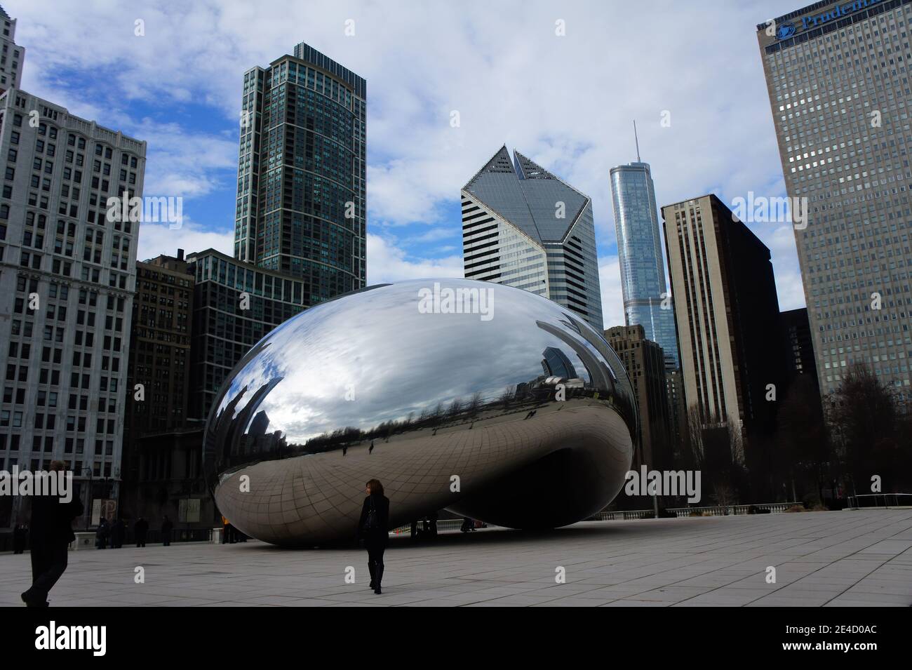 Chicago, JAN 31, 2012 - The beautiful Cloud Gate at Millennium Park ...