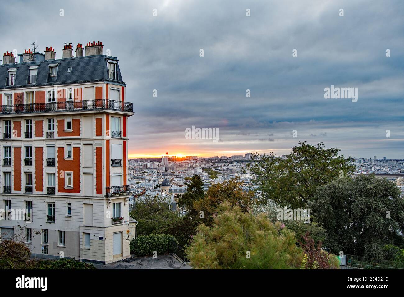 Architecture morning hi-res stock photography and images - Alamy