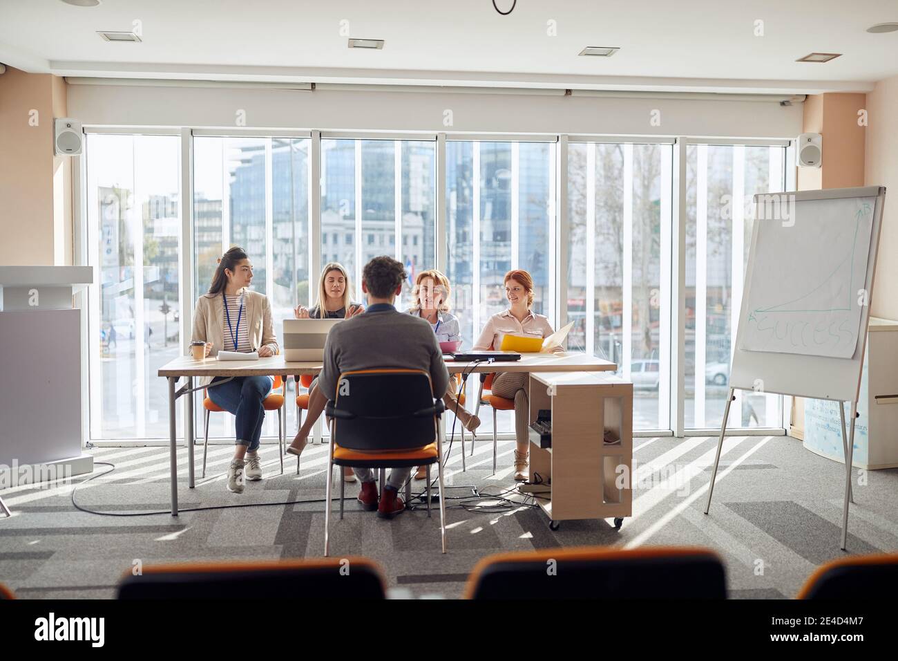 Four asian women and white woman hi-res stock photography and images ...