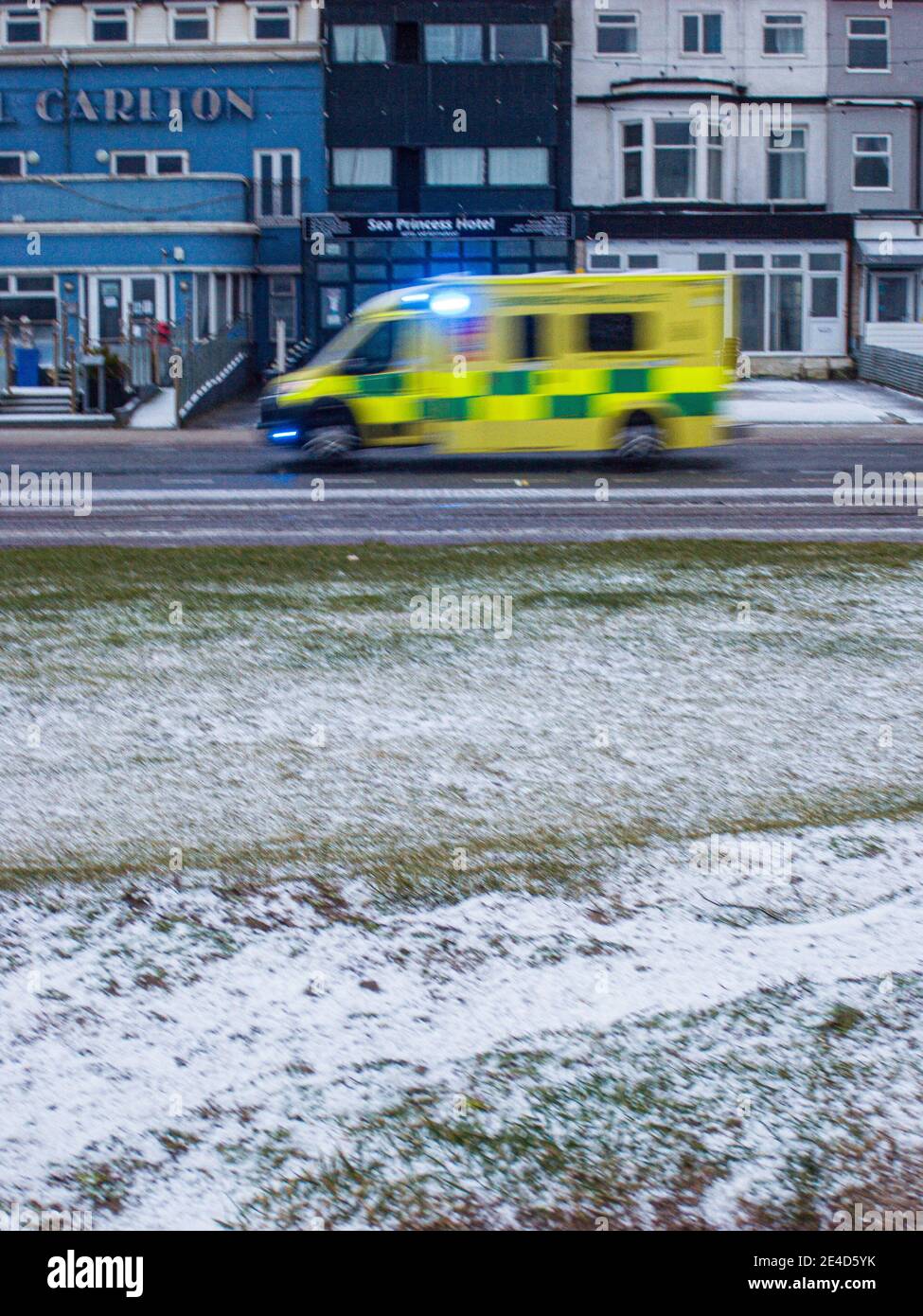 Blackpool, UK. 23rd Jan, 2021. Weather News. Ice and snow hits the ...