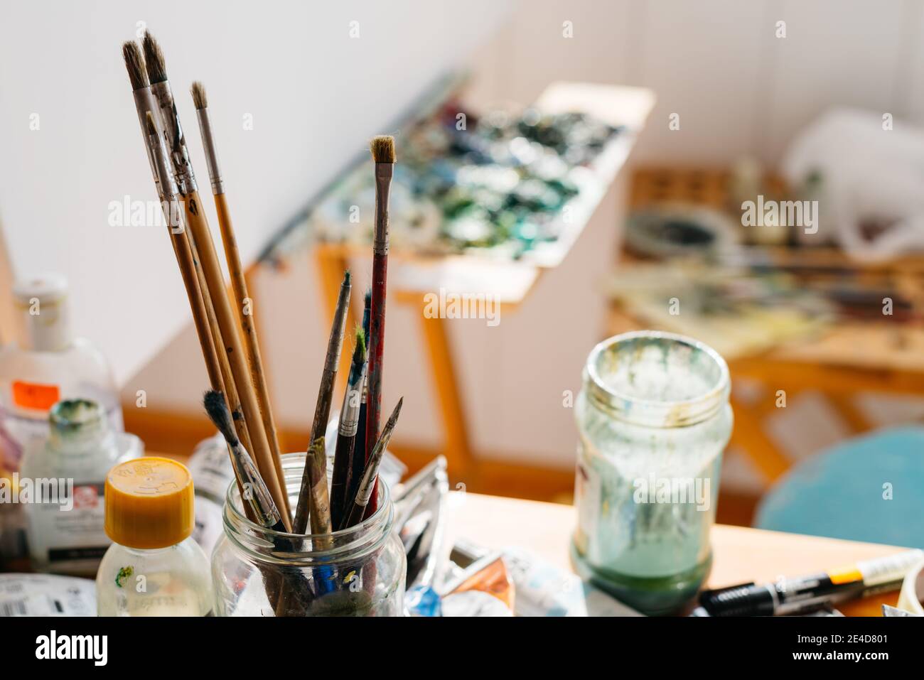 painting a picture Stock Photo - Alamy