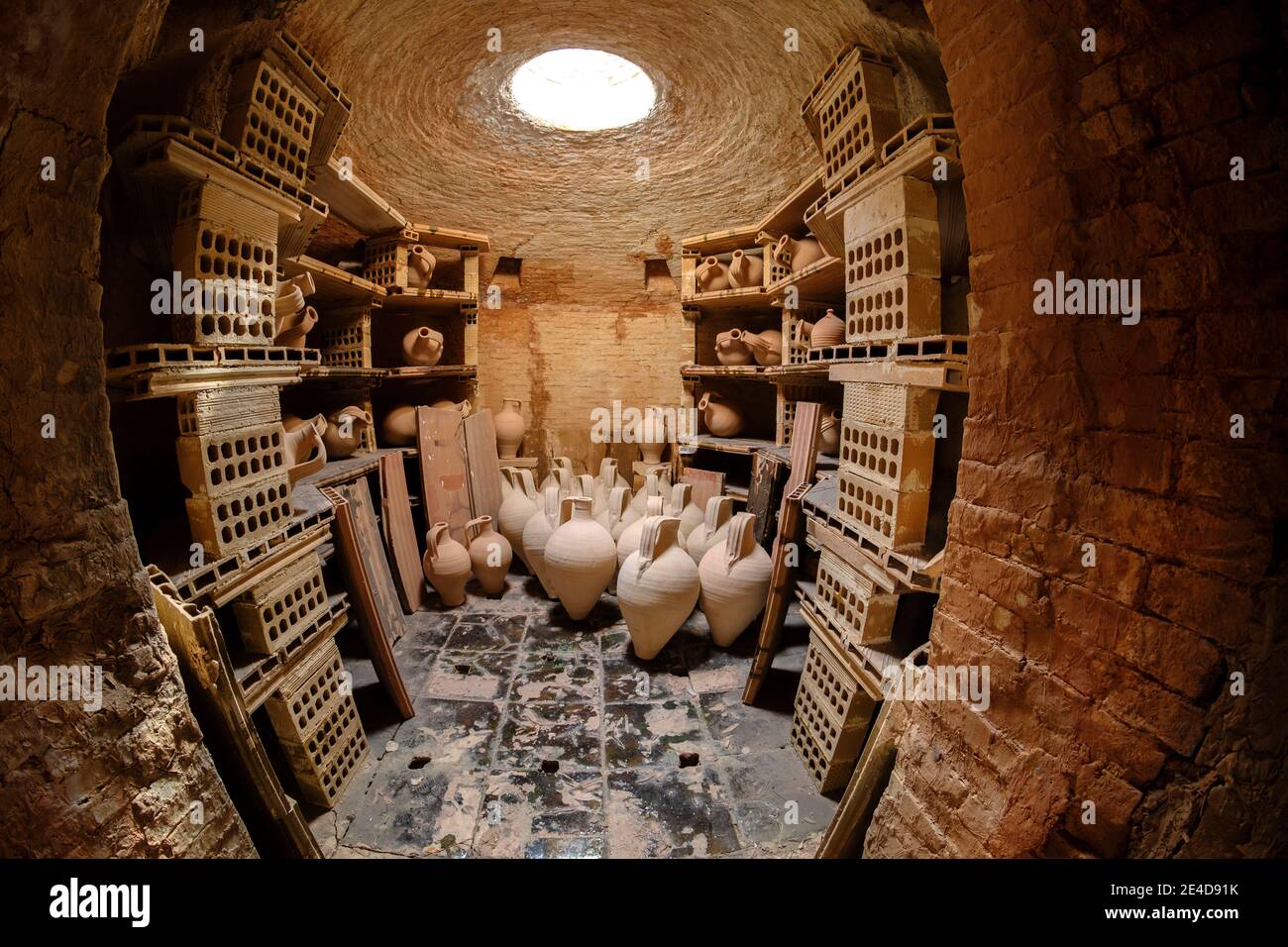 Arabic oven hi-res stock photography and images - Alamy