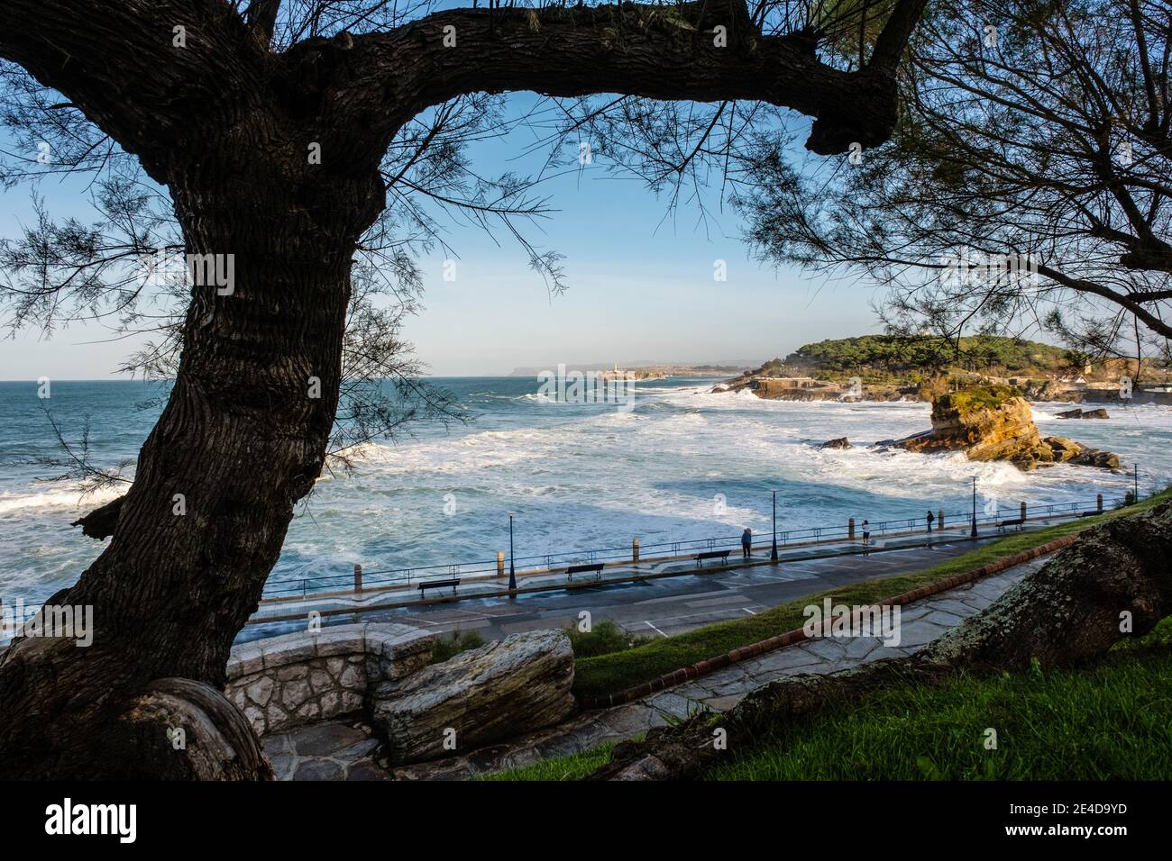 Playa del camello santander hi-res stock photography and images - Alamy