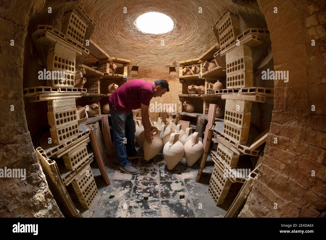 Arabic oven hi-res stock photography and images - Alamy