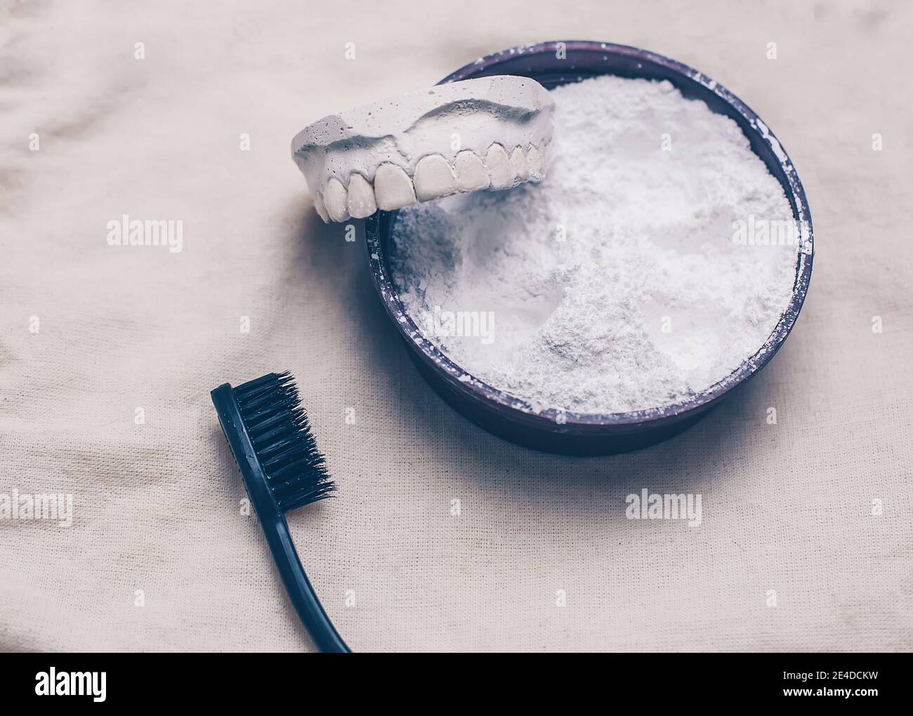 Tooth powder hi-res stock photography and images - Alamy