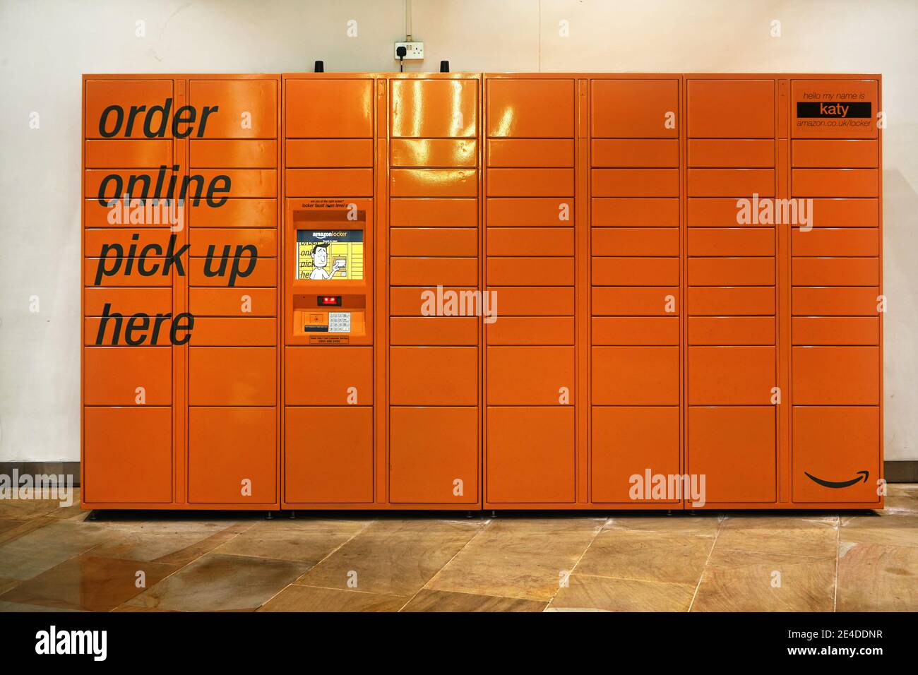 Amazon pick up station london uk hi-res stock photography and images ...