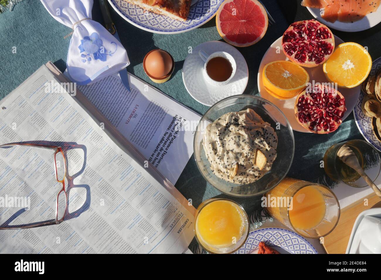 breakfast morning buffet brunch with food and drinks Stock Photo - Alamy