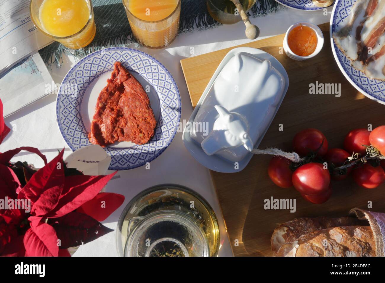 breakfast morning buffet brunch with food and drinks Stock Photo - Alamy