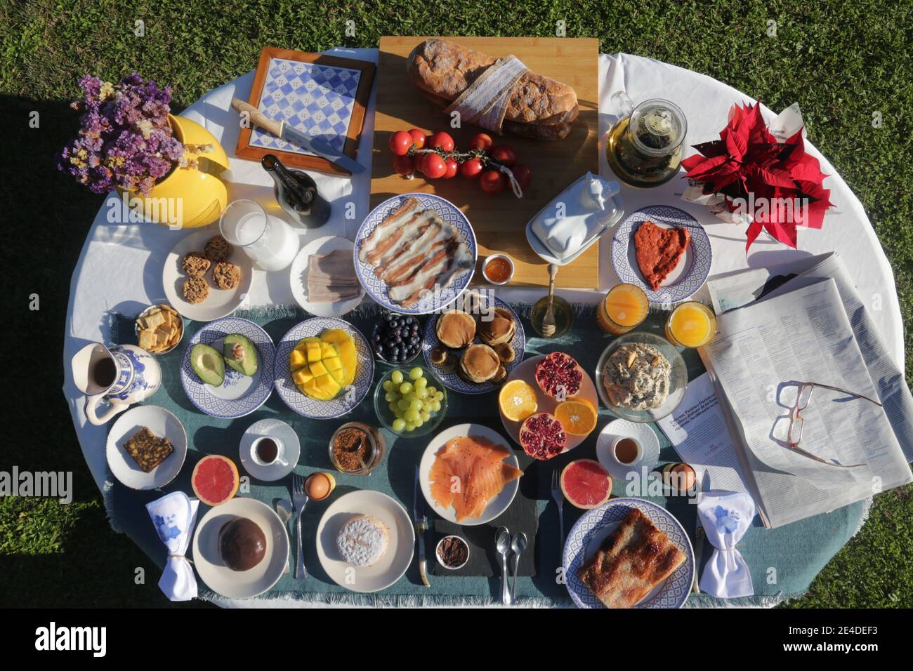 breakfast morning buffet brunch with food and drinks Stock Photo - Alamy