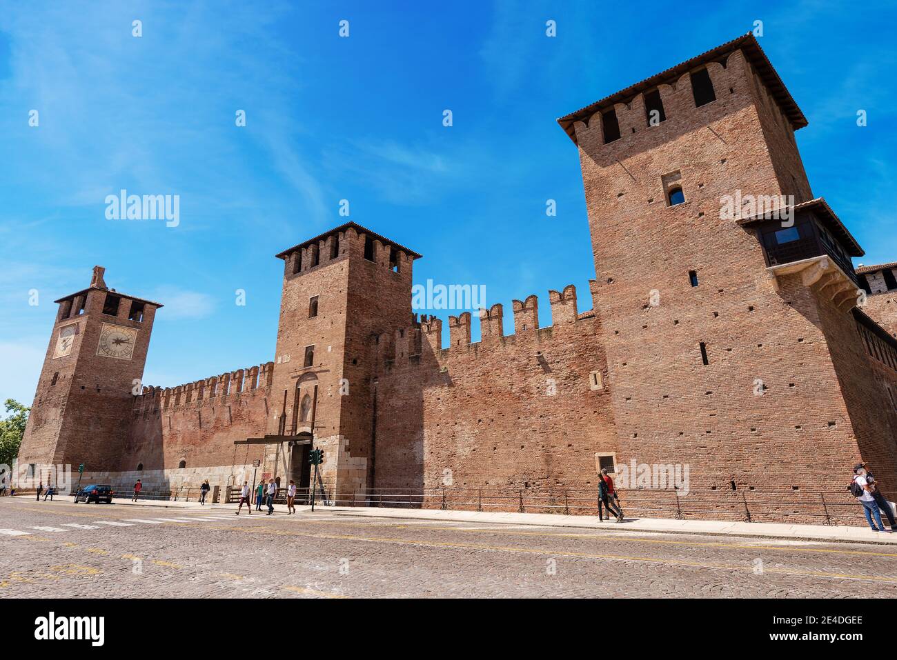 Castelvecchio. The medieval old castle (Scaligero) in Verona downtown ...